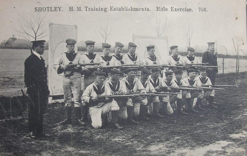 The Morris Aiming Tube - History, usages, designs and patents