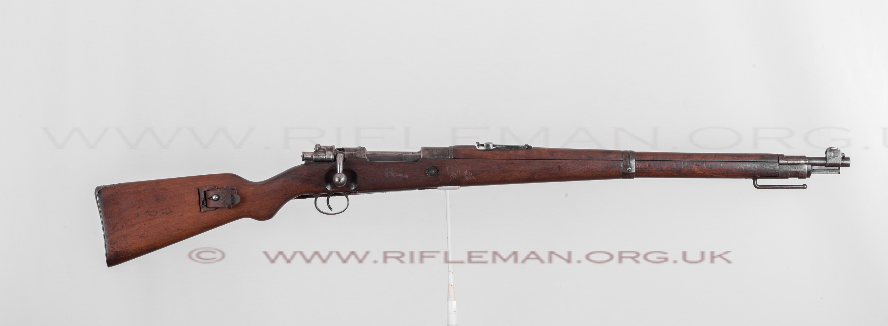 Mauser Kar98 sniping rifle with low turret telescopic sight