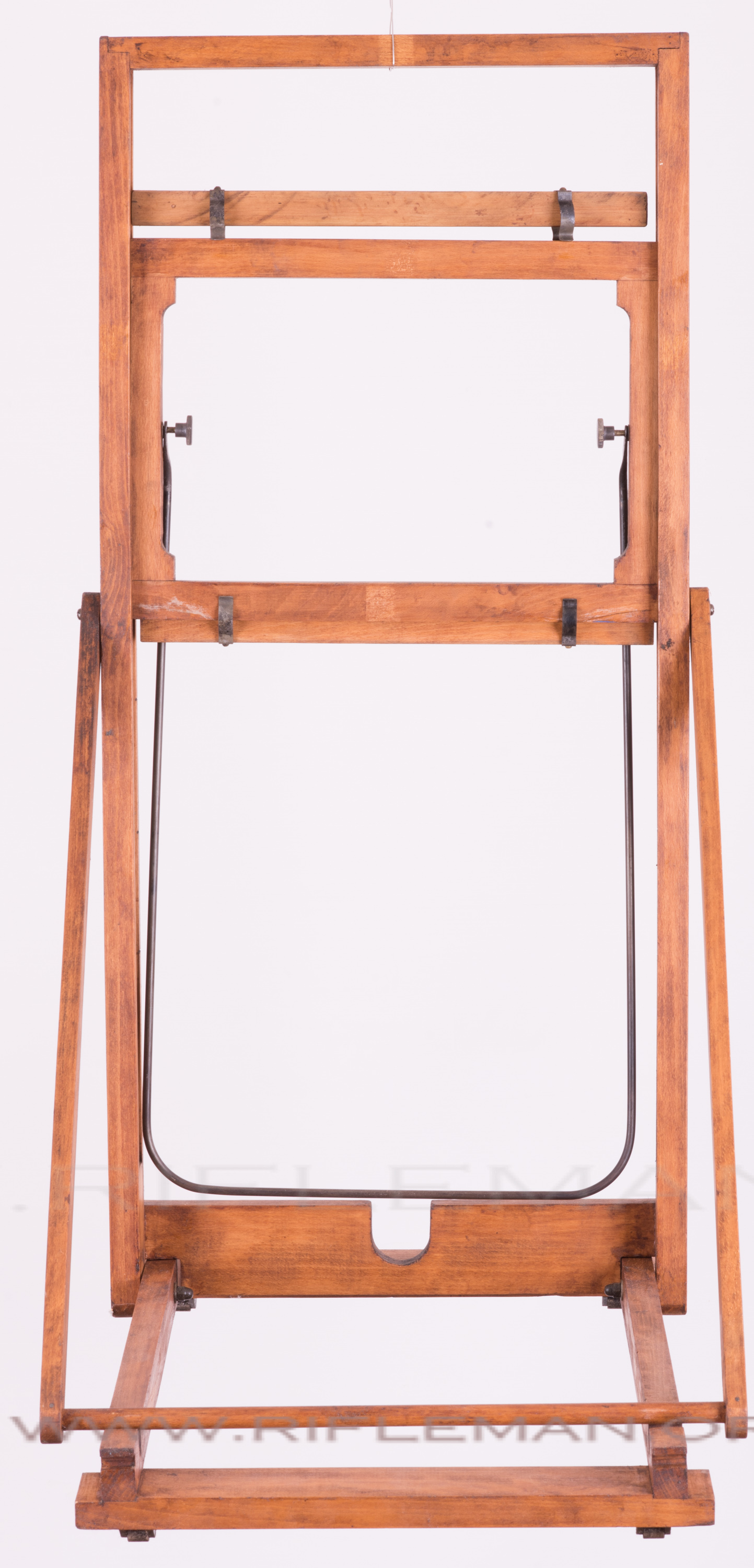 The Swift training rifle late model of target frame