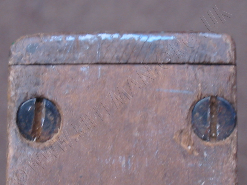 Fittings for the Swift training rifle late model of target frame